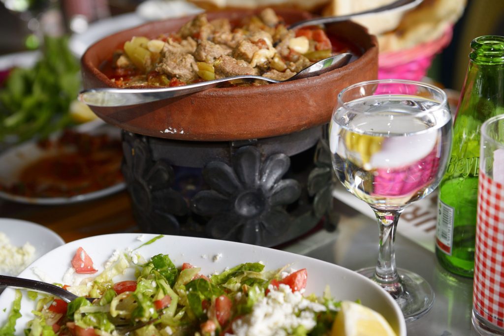 The Best Clay Pots for Cooking Indian Cuisine - NomList