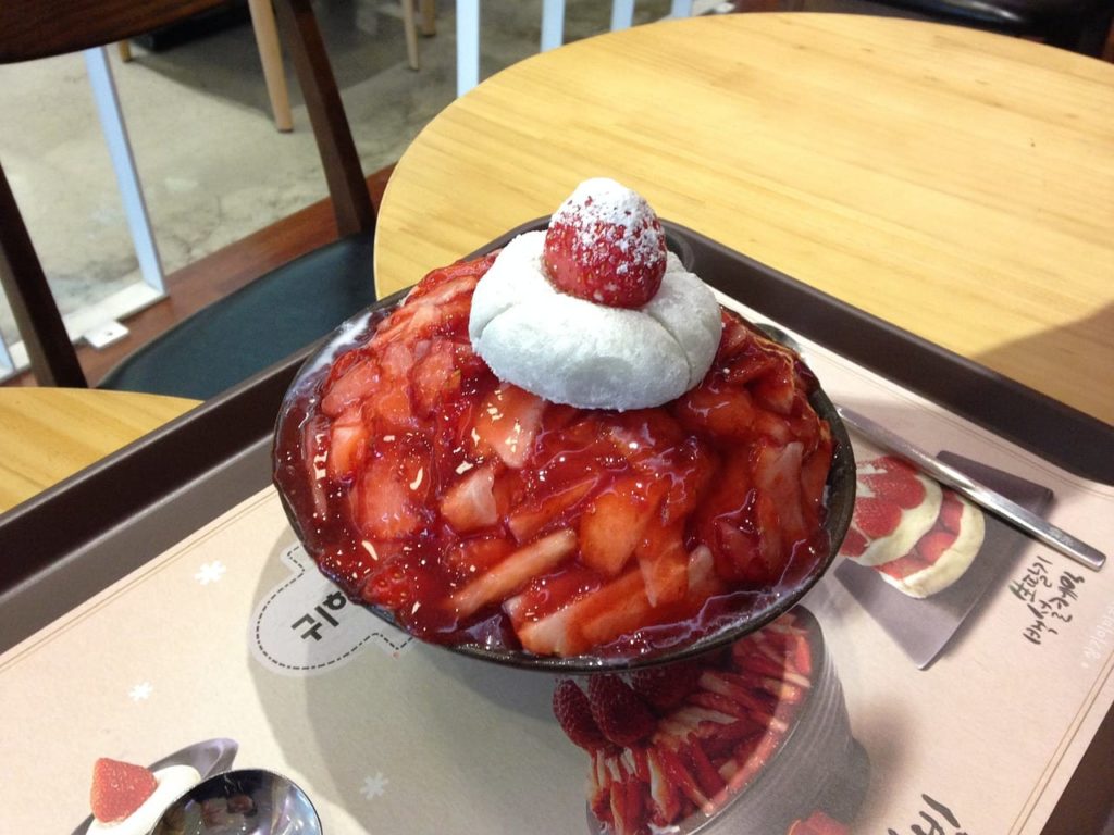 The 10 Best Ice Machines for making Bingsu (Korean Shaved Ice) - NomList