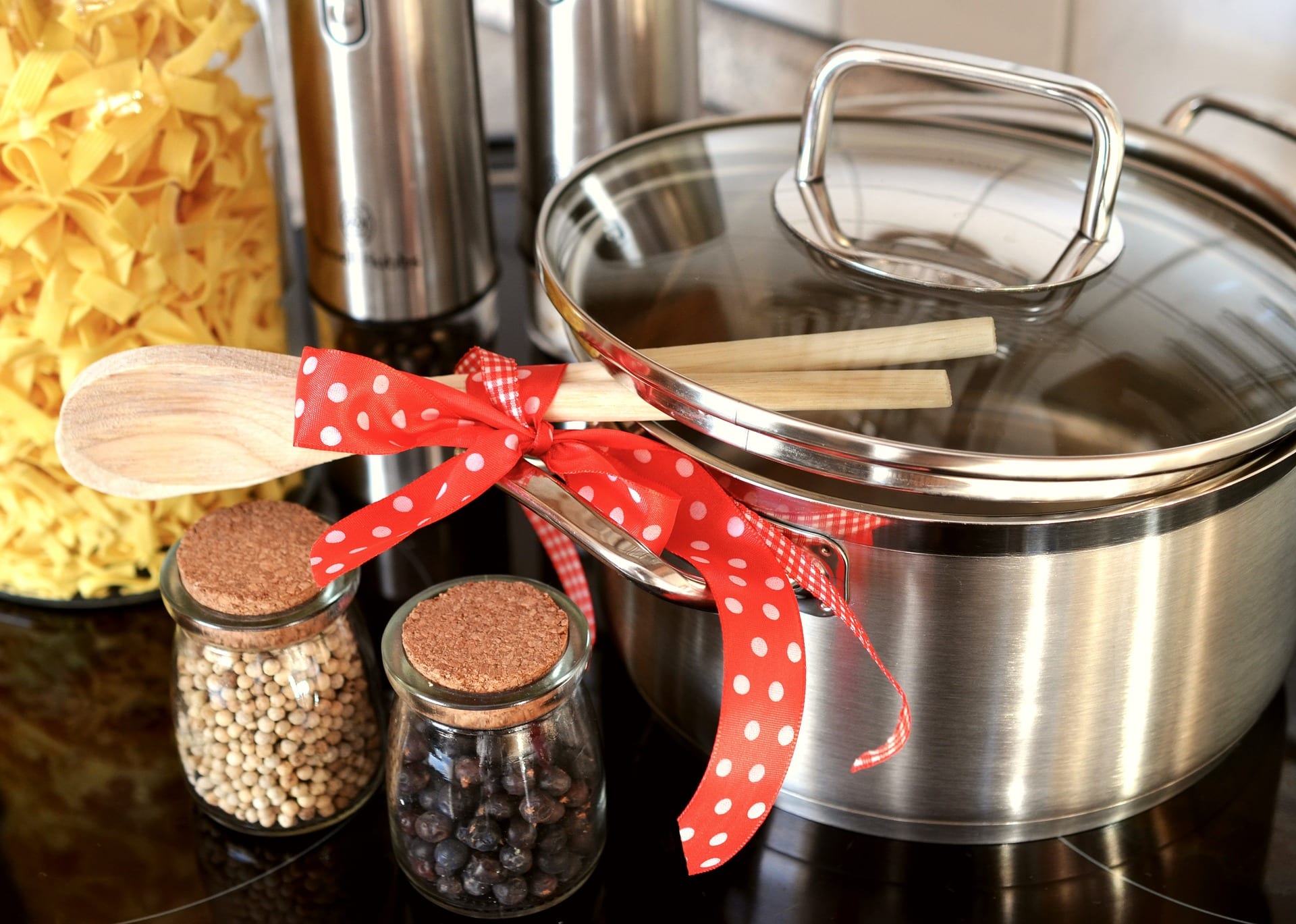 10 Best Clay Pressure Cookers | NomList